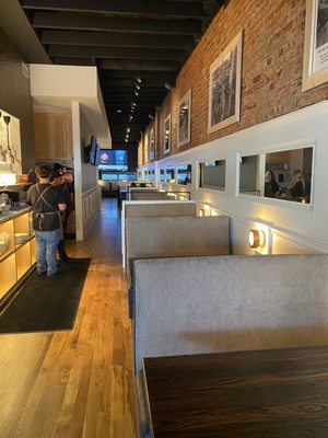 THREE ROSES TAVERN - Updated September 2025 - 48 Photos & 36 Reviews ...