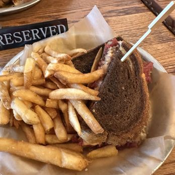 THE HOWLIN BIRD - Updated July 2025 - 204 Photos & 124 Reviews - 123 S ...