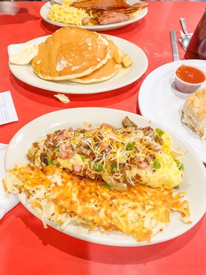 FREEWAY CAFE - 74 Photos & 77 Reviews - 465 S Sheridan Rd, Tulsa ...