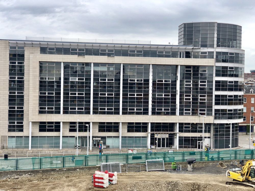 PHOENIX HOUSE: COURT SERVICE & FAMILY COURTS - 15 Phoenix Street N ...