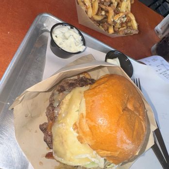 CLARK BURGER - Updated April 2025 - 296 Photos & 332 Reviews - 5906 ...