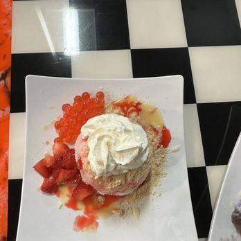 VAMPIRE PENGUIN - Updated July 2024 - 294 Photos & 125 Reviews - 1102 E ...