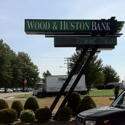 WOOD & HUSTON BANK - 204 West Primrose, Springfield, MO - Yelp