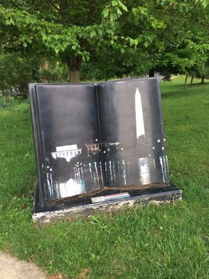 GEORGE MASON REGIONAL LIBRARY - Updated December 2025 - 20 Photos & 21 ...