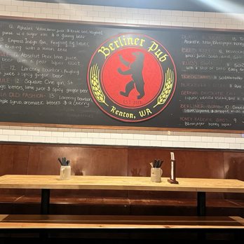 BERLINER PUB - Updated October 2024 - 734 Photos & 727 Reviews - 221 ...
