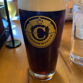 COMMONWEALTH - Updated 05/2025 - 804 Photos & 1207 Reviews - 1022 11th ...