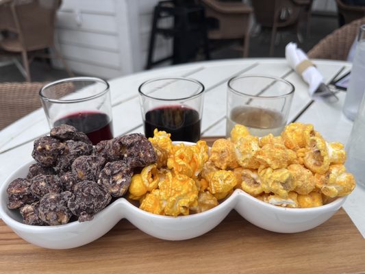 JUST POP IN! GOURMET POPCORN SHOP & CAFE - Updated January 2026 - 517 ...