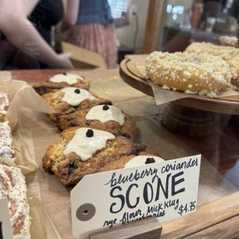 POPPY BAKERY - Updated December 2025 - 75 Photos & 16 Reviews - 2021 E ...