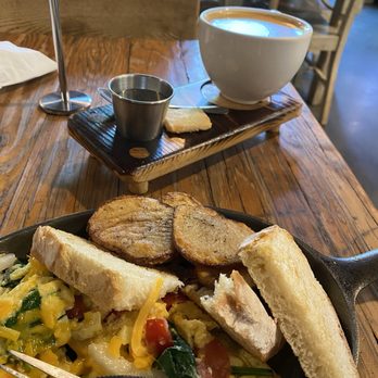 CAFE KINDRED - Updated July 2024 - 828 Photos & 563 Reviews - 450 N ...