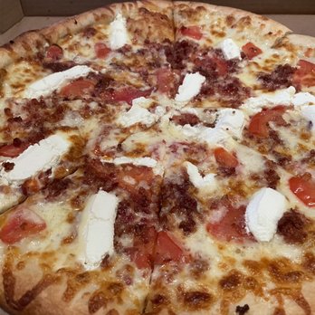 THE CORNER CRUST - Updated July 2024 - 24 Photos & 50 Reviews - 250 Oak ...