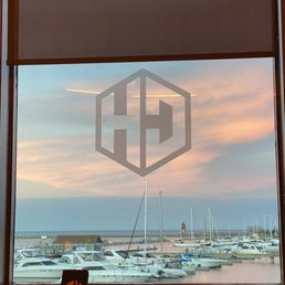 CORNER HOUSE ON THE LAKE - Updated July 2025 - 88 Photos & 161 Reviews ...