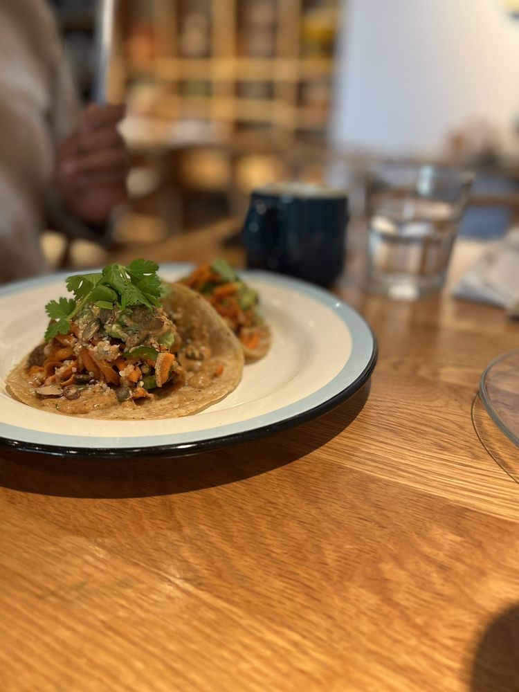 PHARM TABLE - 893 Photos & 372 Reviews - 611 S Presa, San Antonio ...