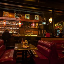 RADIO ROOM - Updated July 2025 - 729 Photos & 871 Reviews - 1101 NE ...