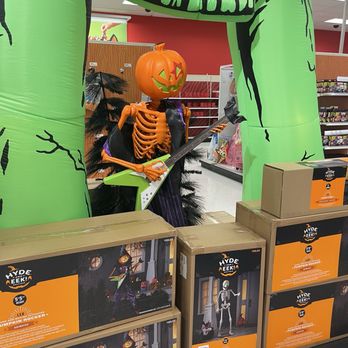 TARGET - Updated December 2025 - 377 Photos & 333 Reviews - 13200 ...