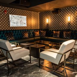 HUE BOSTON - Updated August 2025 - 197 Photos & 84 Reviews - 90 Exeter ...