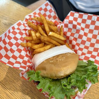 SHAKE ‘N GO - Updated October 2025 - 89 Photos & 173 Reviews - 19131 ...