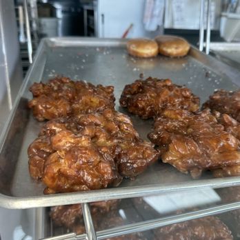 ROCKLIN DONUTS & CINNAMON - Updated August 2024 - 587 Photos & 554 ...