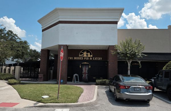 TWO BRIDGES PUB & EATERY - Updated October 2025 - 52 Photos & 32 ...