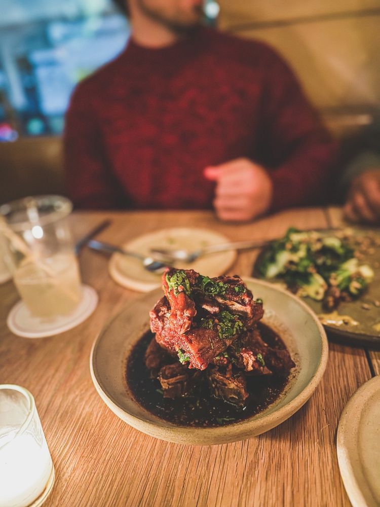 LLAMA INN - Updated September 2024 - 1377 Photos & 757 Reviews - 50 ...