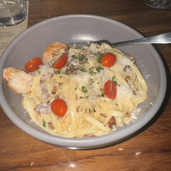 OUTPOST - 980 Photos & 454 Reviews - Boulevard Paseo de la Marina 11 ...