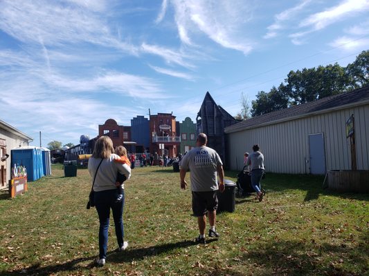 ROCKIN-R-RANCH - Updated October 2025 - 17 Reviews - 19066 E River Rd ...