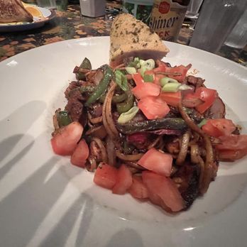 RAINFOREST CAFE - 598 Photos & 693 Reviews - 3000 Grapevine Mills Pkwy ...