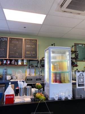 JUICE HUB - Updated November 2024 - 71 Photos & 39 Reviews - 1555 Main ...