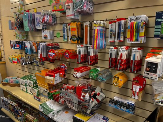 POSTAL EXPRESS & GIFTS - 18 Photos & 29 Reviews - 1099 E Champlain Dr ...