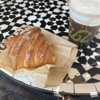 YELLOW THE CAFE - Updated July 2025 - 1033 Photos & 443 Reviews - 1524 ...