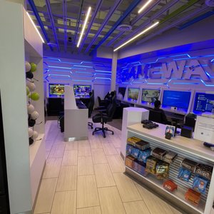 GAMEWAY - 39 Photos & 25 Reviews - 600 World Way, Los Angeles ...