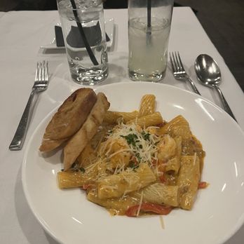 TUCCI’S - Updated March 2025 - 631 Photos & 421 Reviews - 35 N High St ...