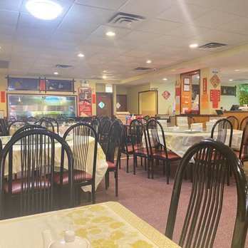 ORIGINAL TRIPLE CROWN RESTAURANT - Updated October 2024 - 350 Photos ...