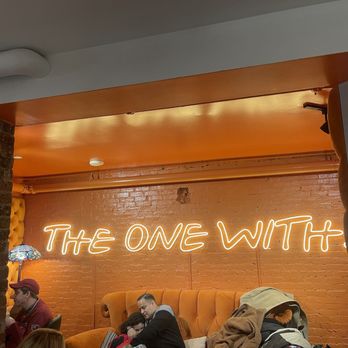 CENTRAL PERK CAFE - Updated August 2024 - 187 Photos & 44 Reviews - 205 ...