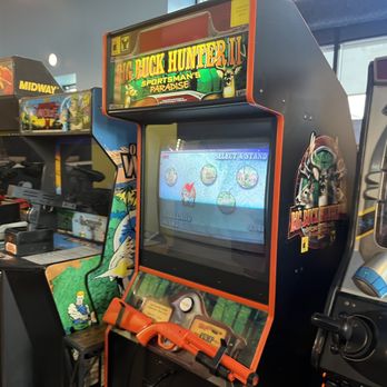 HOMETOWN ARCADE - Updated January 2026 - 28 Photos & 10 Reviews - 85 ...