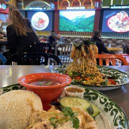 ASEAN STREAT FOOD HALL - Updated December 2024 - 611 Photos & 225 ...