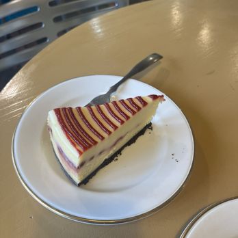 HANK’S CHEESECAKES - Updated October 2025 - 115 Photos & 128 Reviews ...