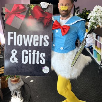 ROMULUS FLOWERS & GIFTS - Updated July 2025 - 39 Photos - 7563 Merriman ...