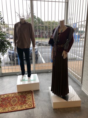 BLUE BIRD CIRCLE - 31 Photos & 50 Reviews - 615 W Alabama St, Houston ...