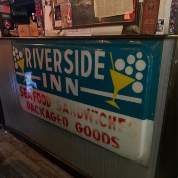 RIVERSIDE INN - Updated March 2025 - 137 Photos & 146 Reviews - 56 N ...