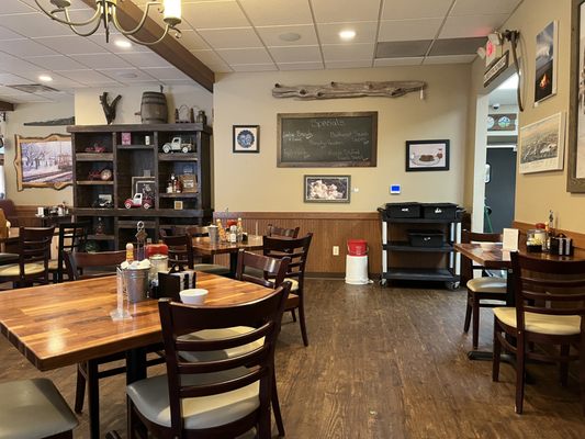 LUMBER INN - Updated December 2025 - 134 Photos & 242 Reviews - 617 ...