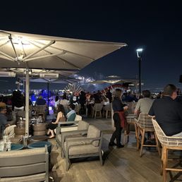 RISE ROOFTOP LOUNGE - Updated December 2025 - 873 Photos & 437 Reviews ...