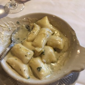 THE SMITHVILLE INN - 140 Photos & 202 Reviews - 1 N New York Rd ...