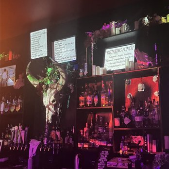 SLASHERS - Updated August 2025 - 29 Photos & 24 Reviews - 5126 E Colfax ...