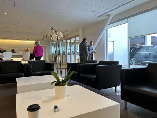 BMW OF GRAPEVINE - Updated December 2025 - 82 Photos & 168 Reviews ...