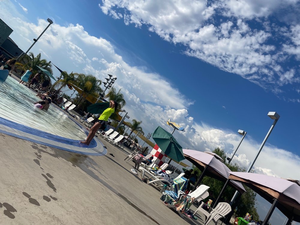 DropZone Waterpark, Perris | Roadtrippers