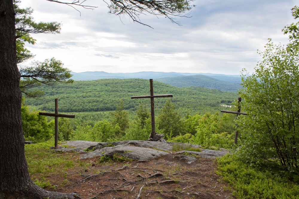 HIS MANSION - Updated October 2025 - 395 Wolf Hill Rd, Deering, New ...