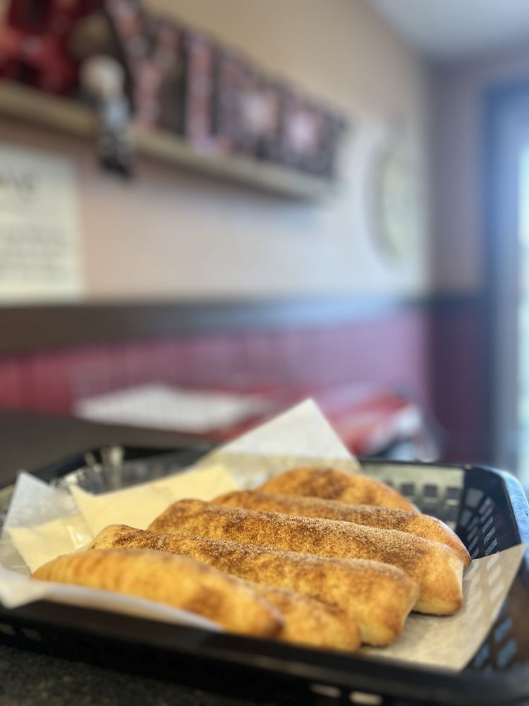 PADRONES PIZZA WEST - Updated August 2025 - 17 Photos & 10 Reviews ...