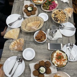 AL TAYEB RESTAURANT - Updated September 2025 - 168 Photos & 168 Reviews ...