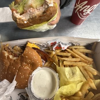 ANGELO’S BURGERS - Updated June 2025 - 246 Photos & 312 Reviews - 2235 ...