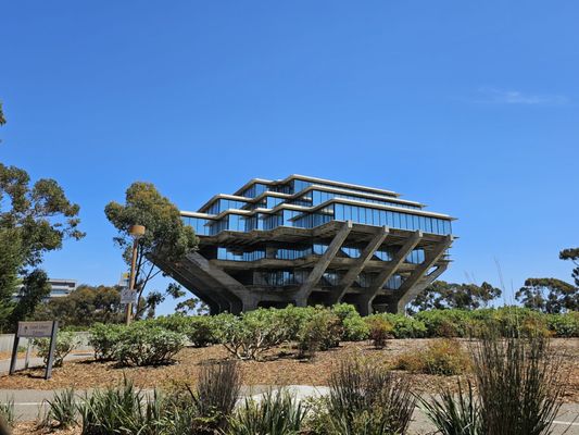 GEISEL LIBRARY - Updated December 2025 - 179 Photos & 75 Reviews - 9500 ...